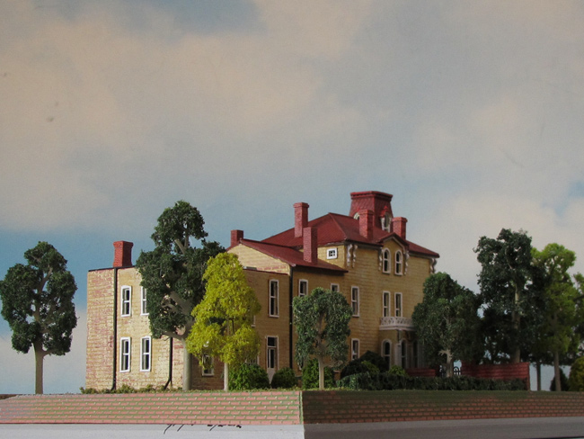 Miniature model of Memphis James Lee House