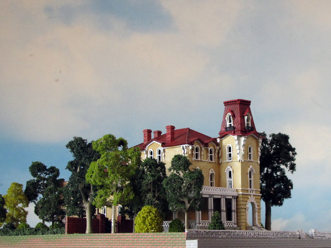 Miniature model of Memphis James Lee House